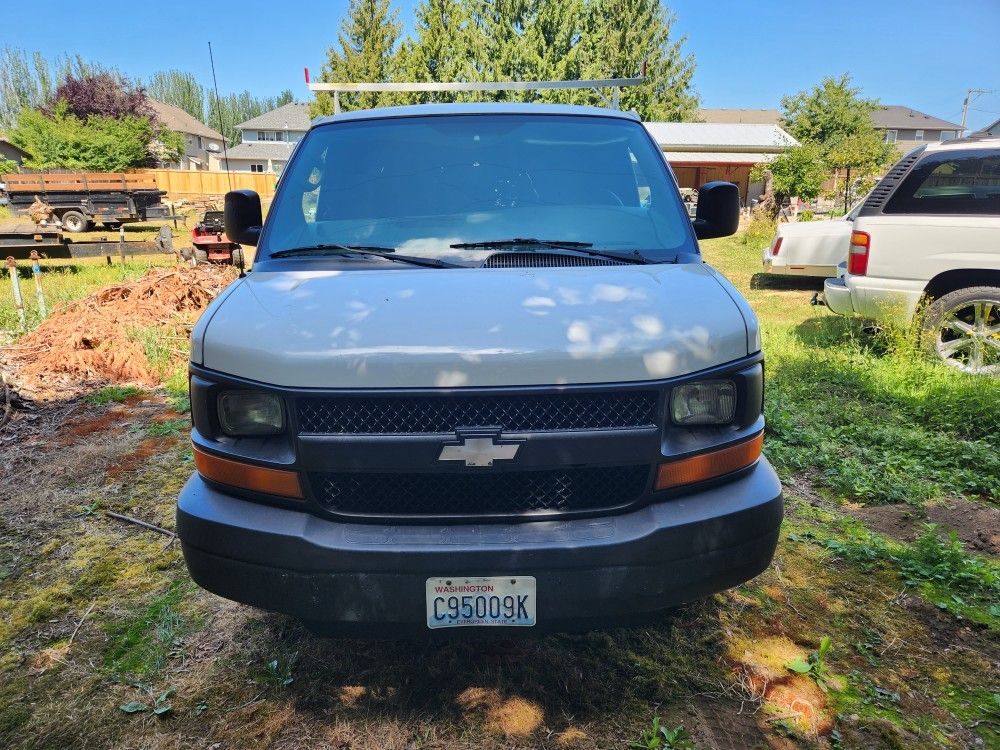 2004 Chevrolet Express for Sale in Kent, WA - OfferUp