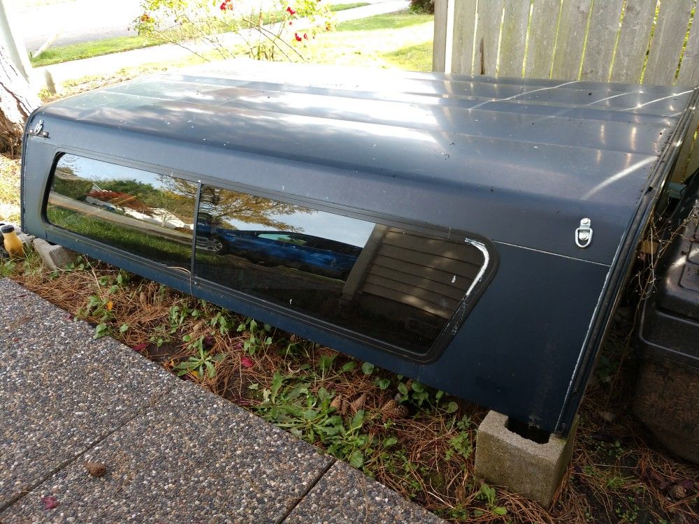 Gemtop Truck Canopy for Sale in Monroe, WA - OfferUp