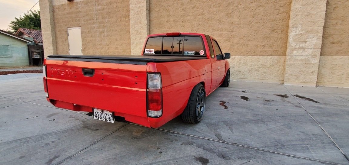 1994 nissan hardbody d21 for Sale in Modesto, CA - OfferUp