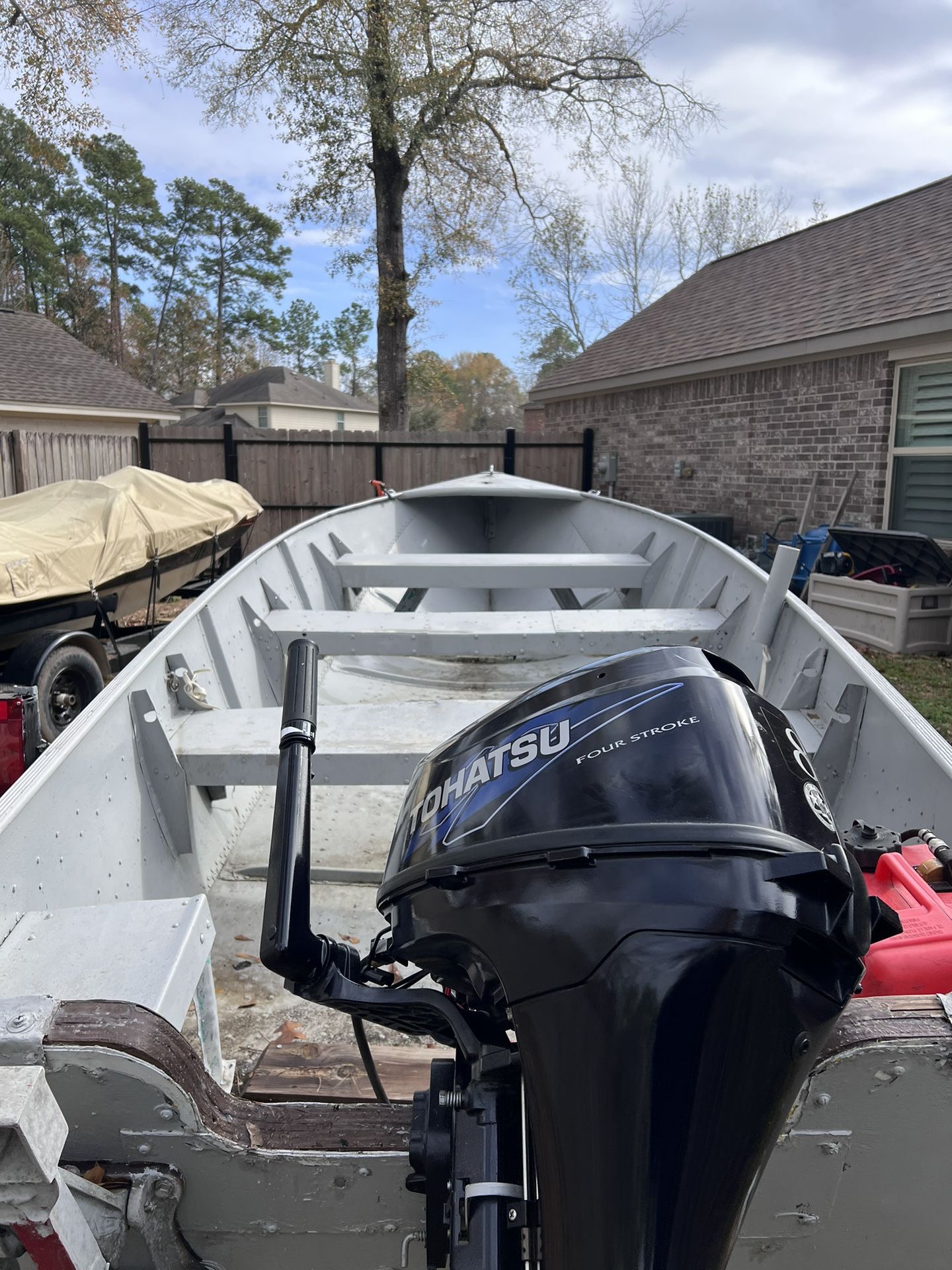 18ft Modified V-Bottom 8-10Hp Tohatsu 2014 for Sale in Crosby, TX - OfferUp