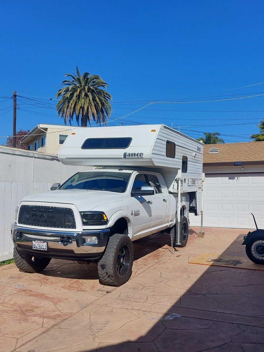 2005 LANCE LITE 845 for Sale in San Diego, CA - OfferUp