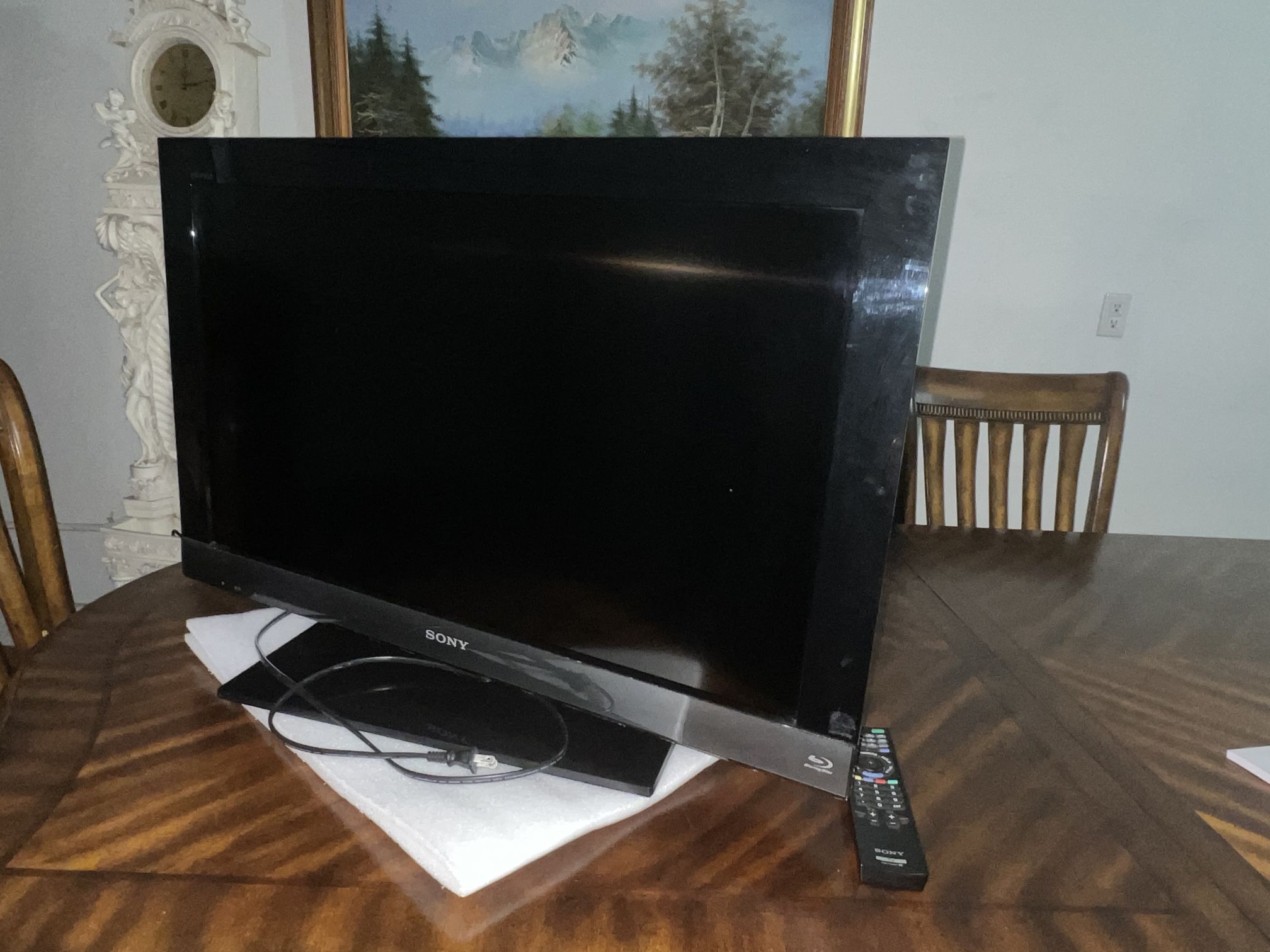 Tv 32”inches Sony 1080p for Sale in Jurupa Valley, CA - OfferUp
