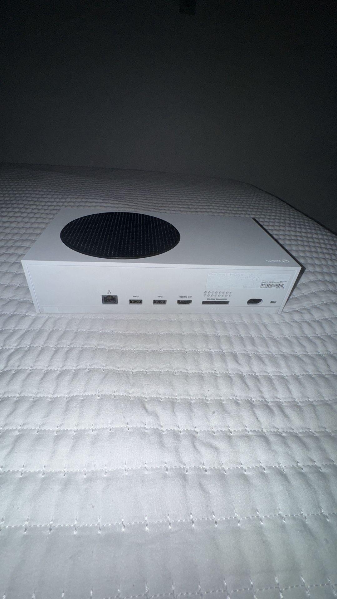 white xbox series s 500 gigabytes with a hyper x controller for Sale in ...