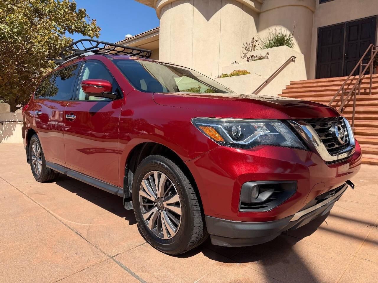 2017 Nissan Pathfinder for Sale in Los Angeles, CA - OfferUp
