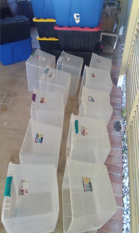 66 Qt Latch Storage Box Clear Plastic Stackable Organizers for Sale in ...