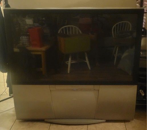 55 inch JVC Rear Projection TV for Sale in Las Vegas, NV - OfferUp