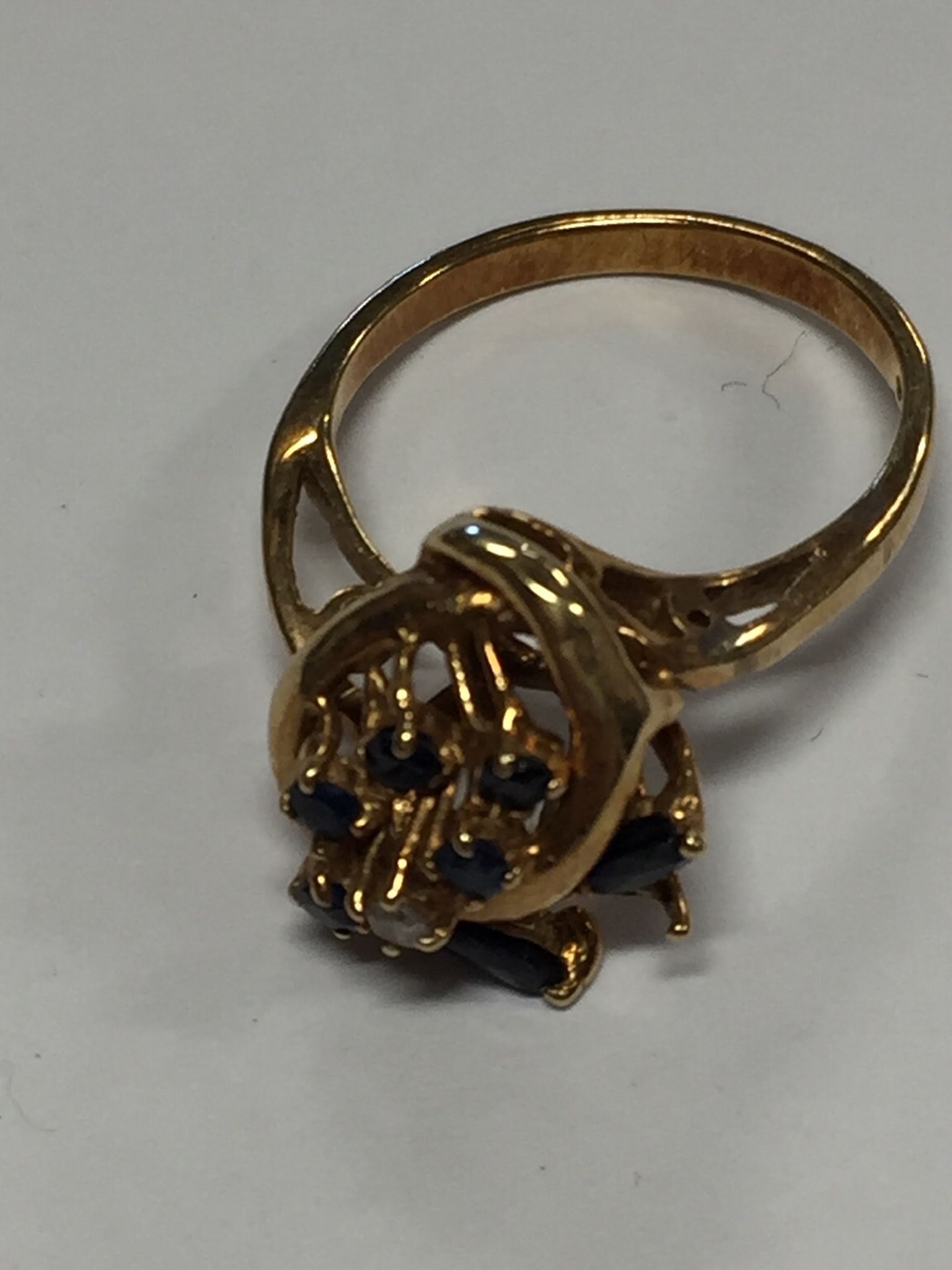 14k Yellow Gold Ring 4.3 Grams Size 7 (GS) for Sale in Los Angeles, CA ...