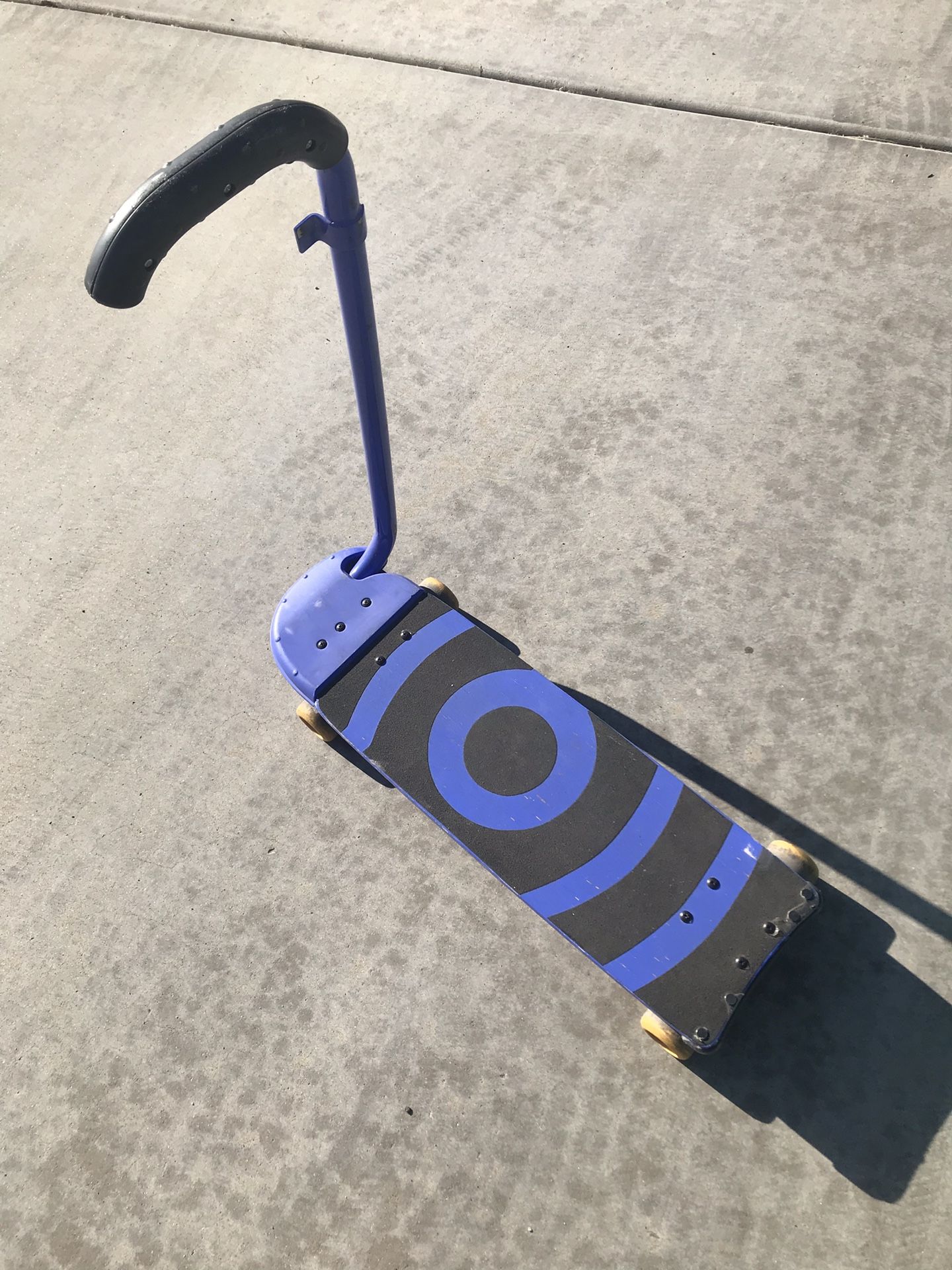 Skateboard with handle for Sale in Peoria, AZ - OfferUp