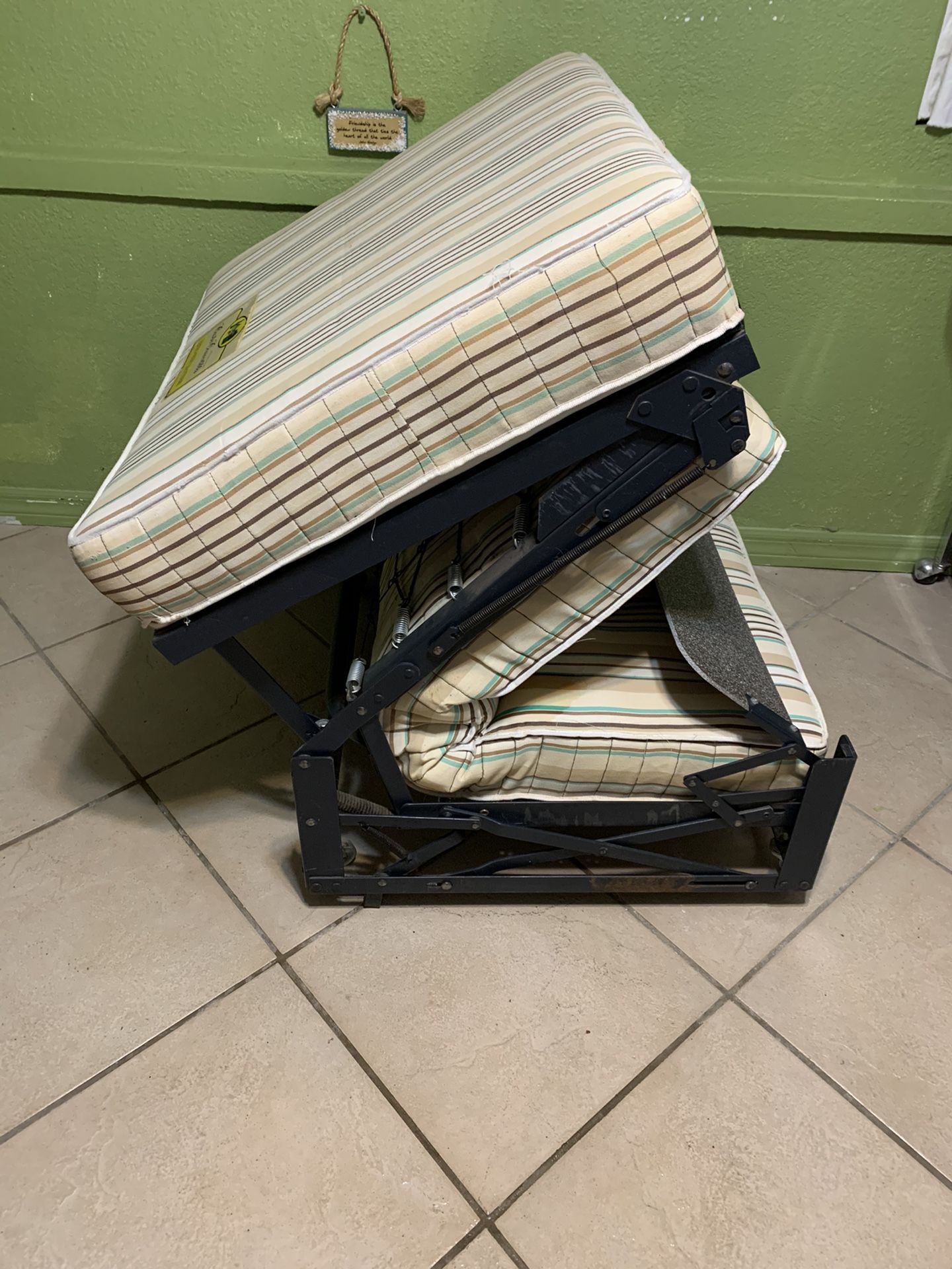 Castro Convertible ottoman/bed for Sale in PT CHARLOTTE, FL - OfferUp