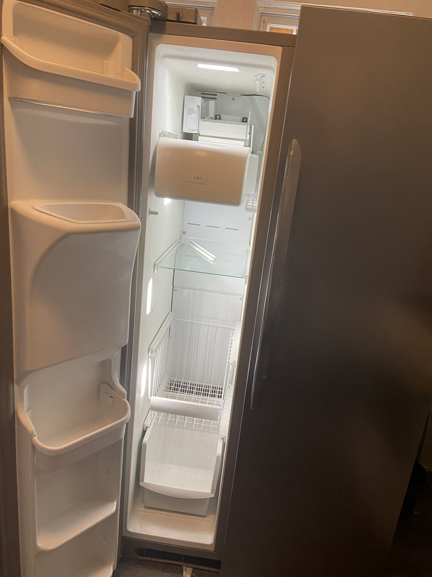 Nice Stainless Steel Fridge for Sale in Cleveland, OH - OfferUp