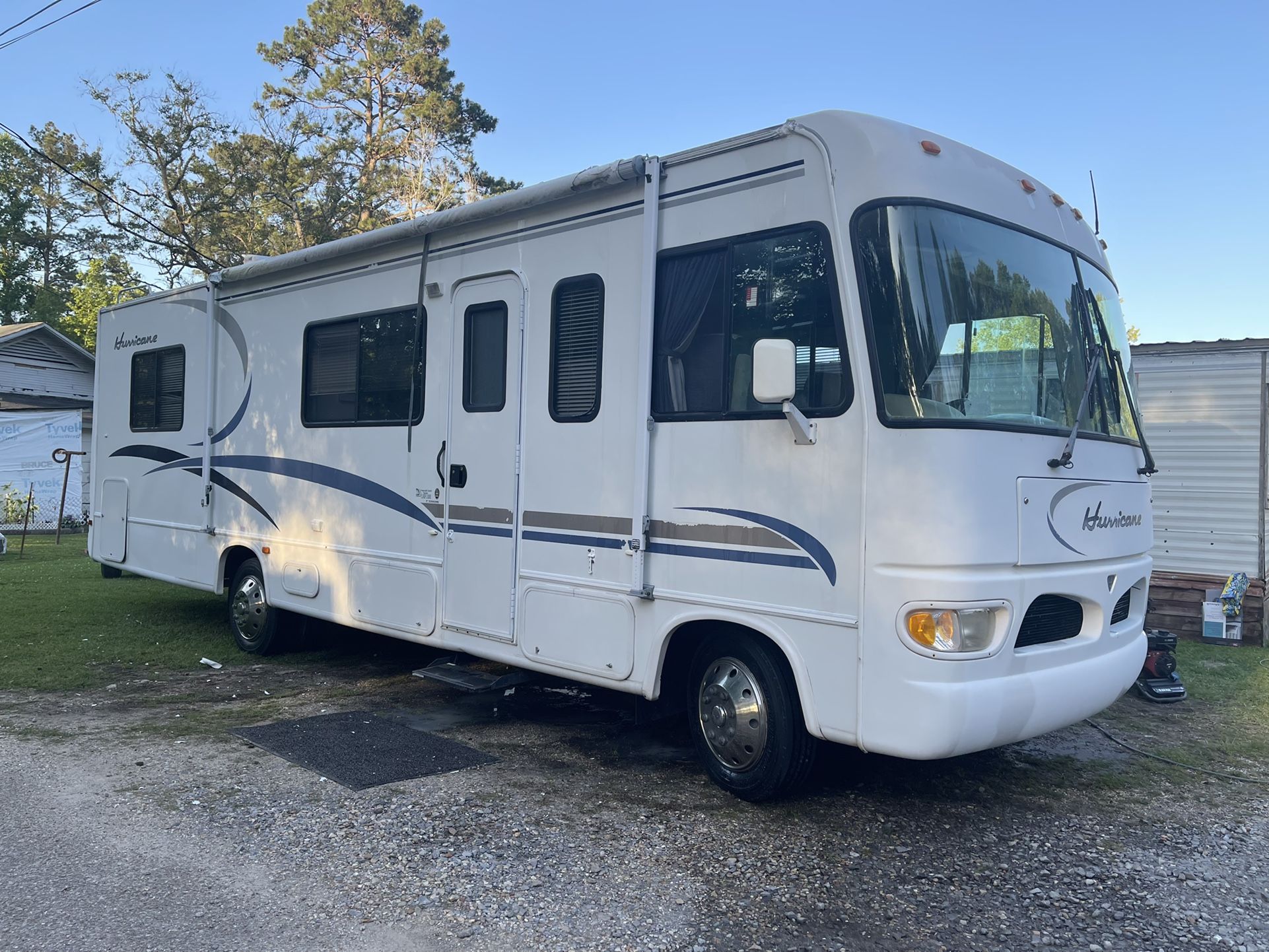 2000 Ford Thor Hurricane 30 Ft Dually With Triton V10 for Sale in Los ...