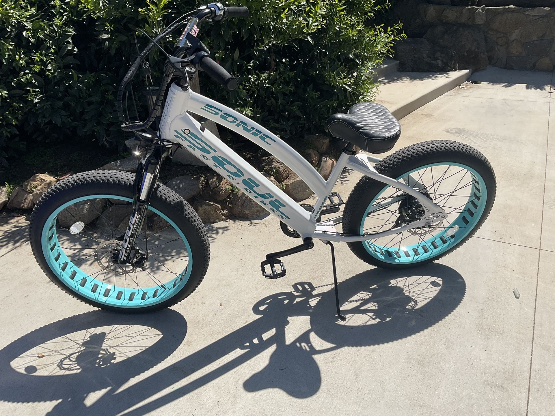 Soul Fast Step thru Saber Pro White/Teal E Bike for Sale in La Mesa, CA ...