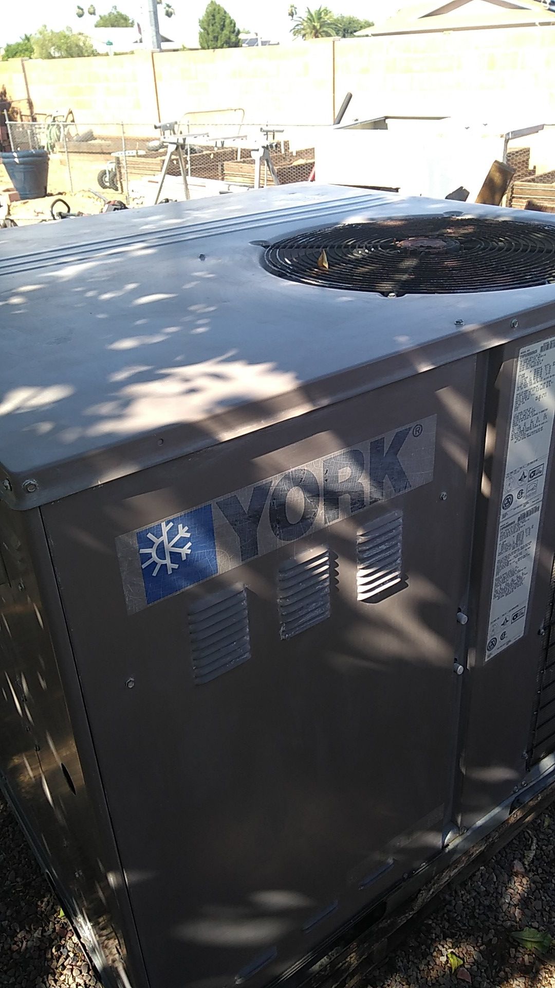 York 4-ton gas-electric pack for Sale in Sun City, AZ - OfferUp