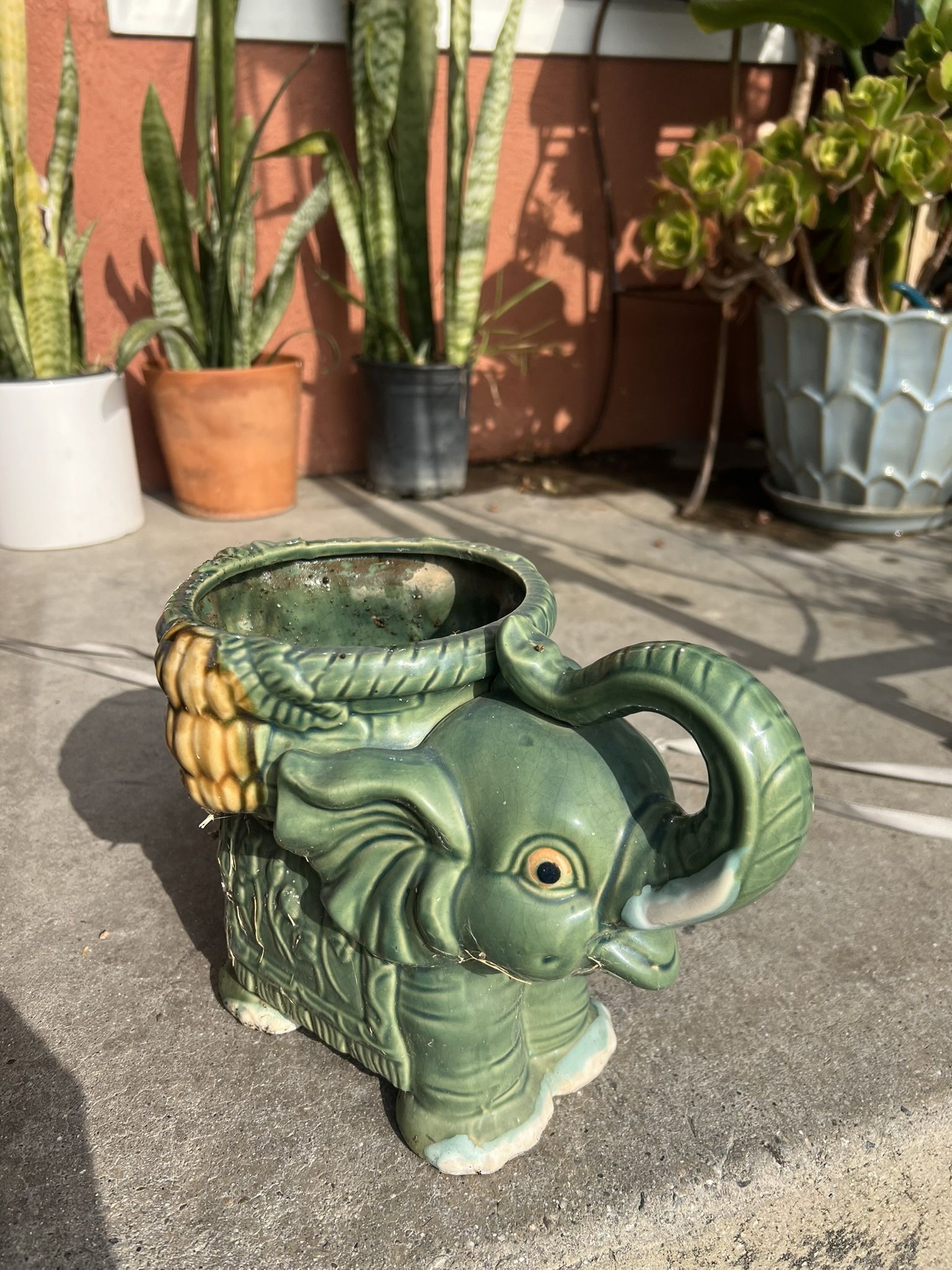 Elephant Plant Pot for Sale in Bell Gardens, CA - OfferUp