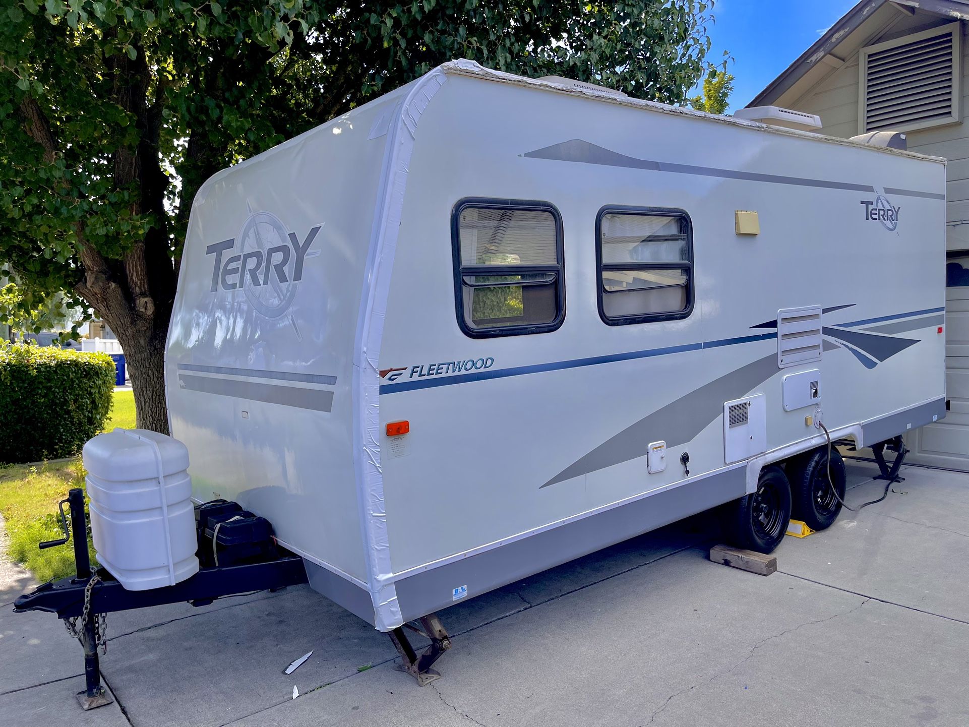 2005 Fleetwood Terry Travel Trailer for Sale in Modesto, CA - OfferUp
