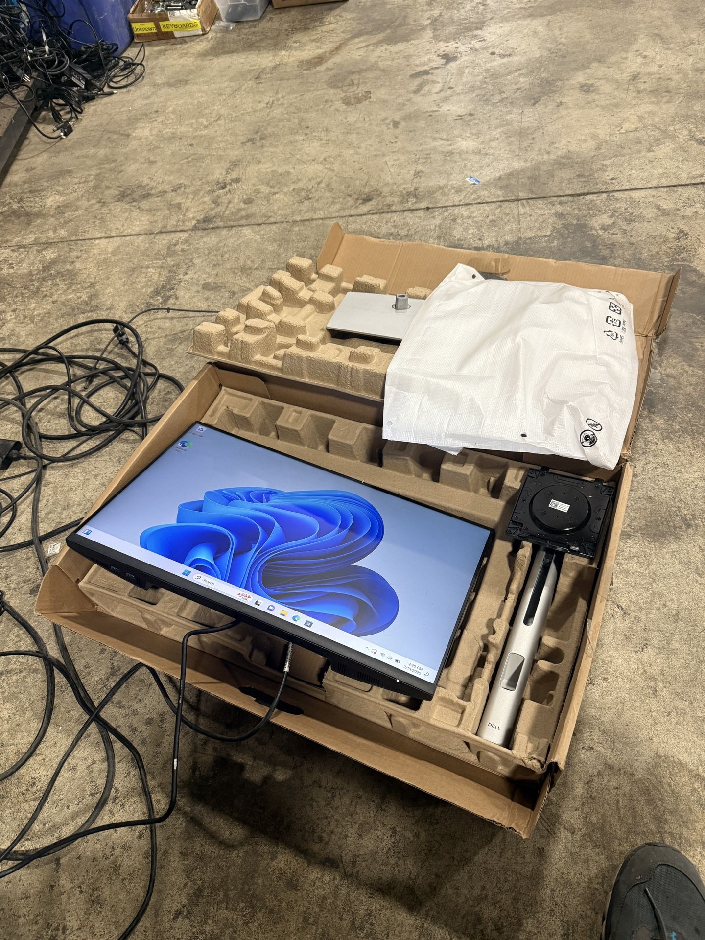 Dell 24” fully HD LCD P2422H 1080p NEW OPEN BOX for Sale in Round Lake ...