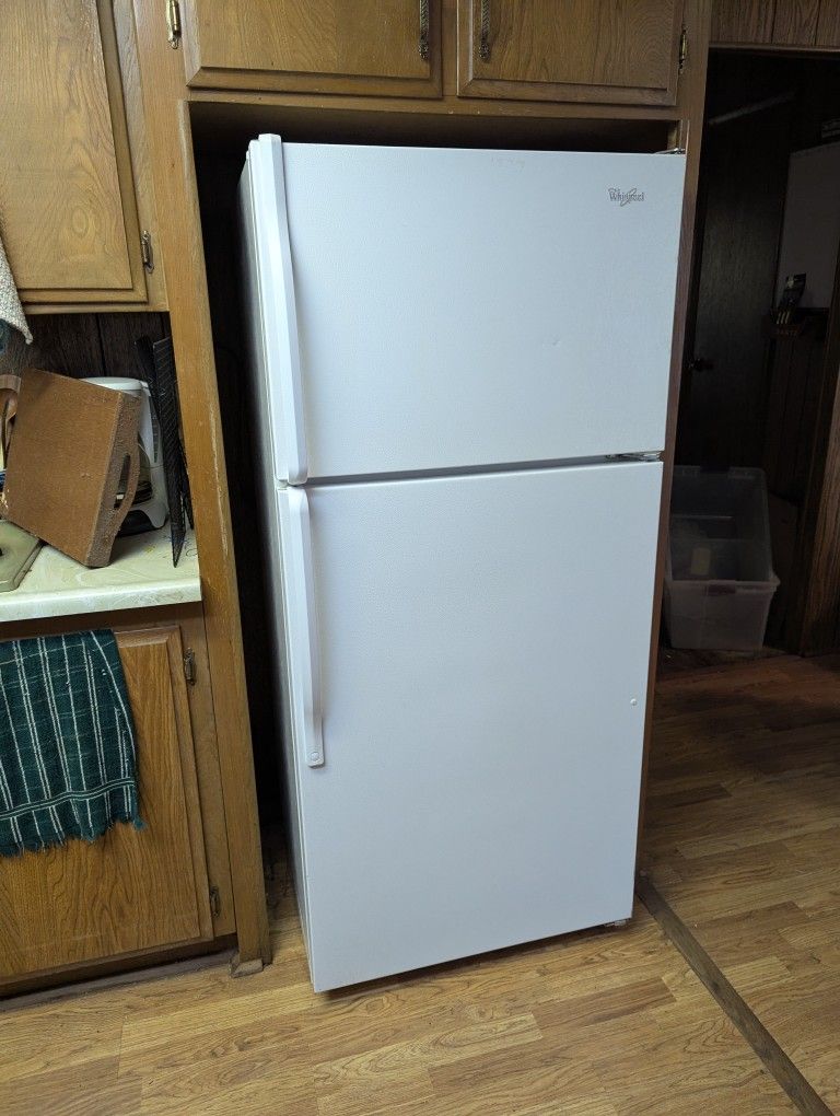 Fridge For Sale for Sale in Norco, CA - OfferUp
