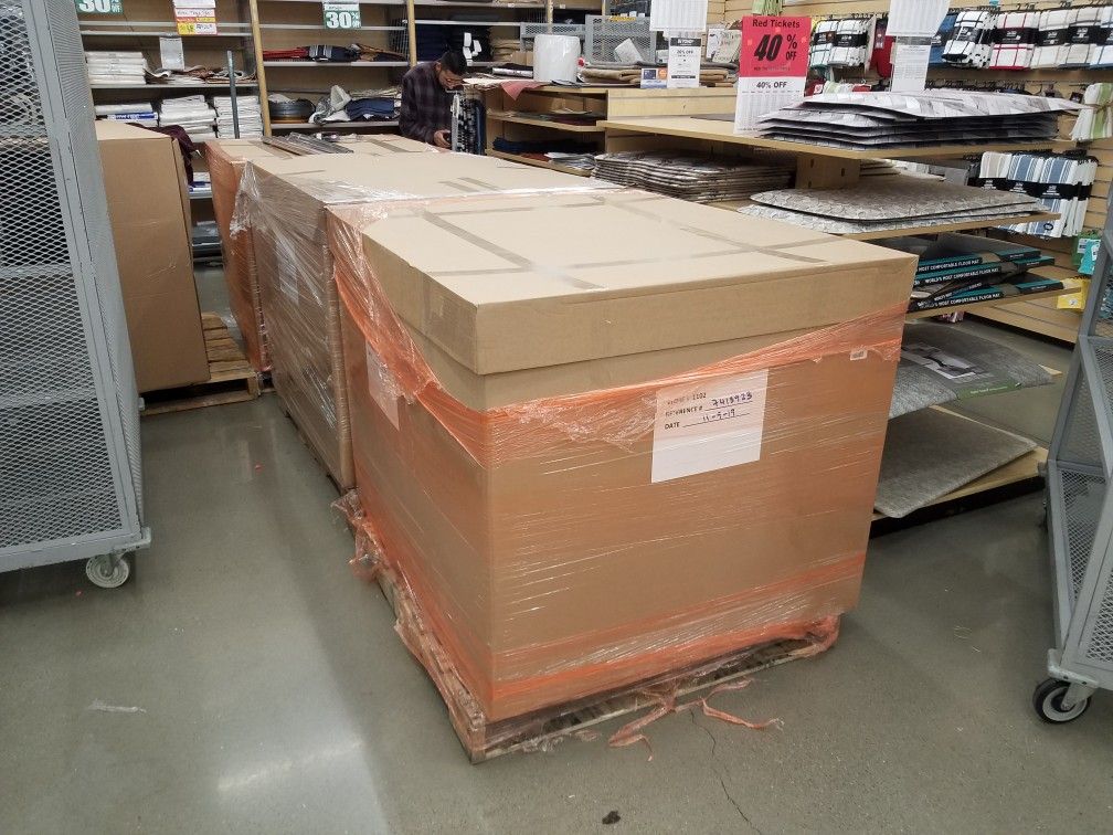 Gaylord Cardboard 4 ft X 4 ft Boxes for Sale in Tracy, CA - OfferUp