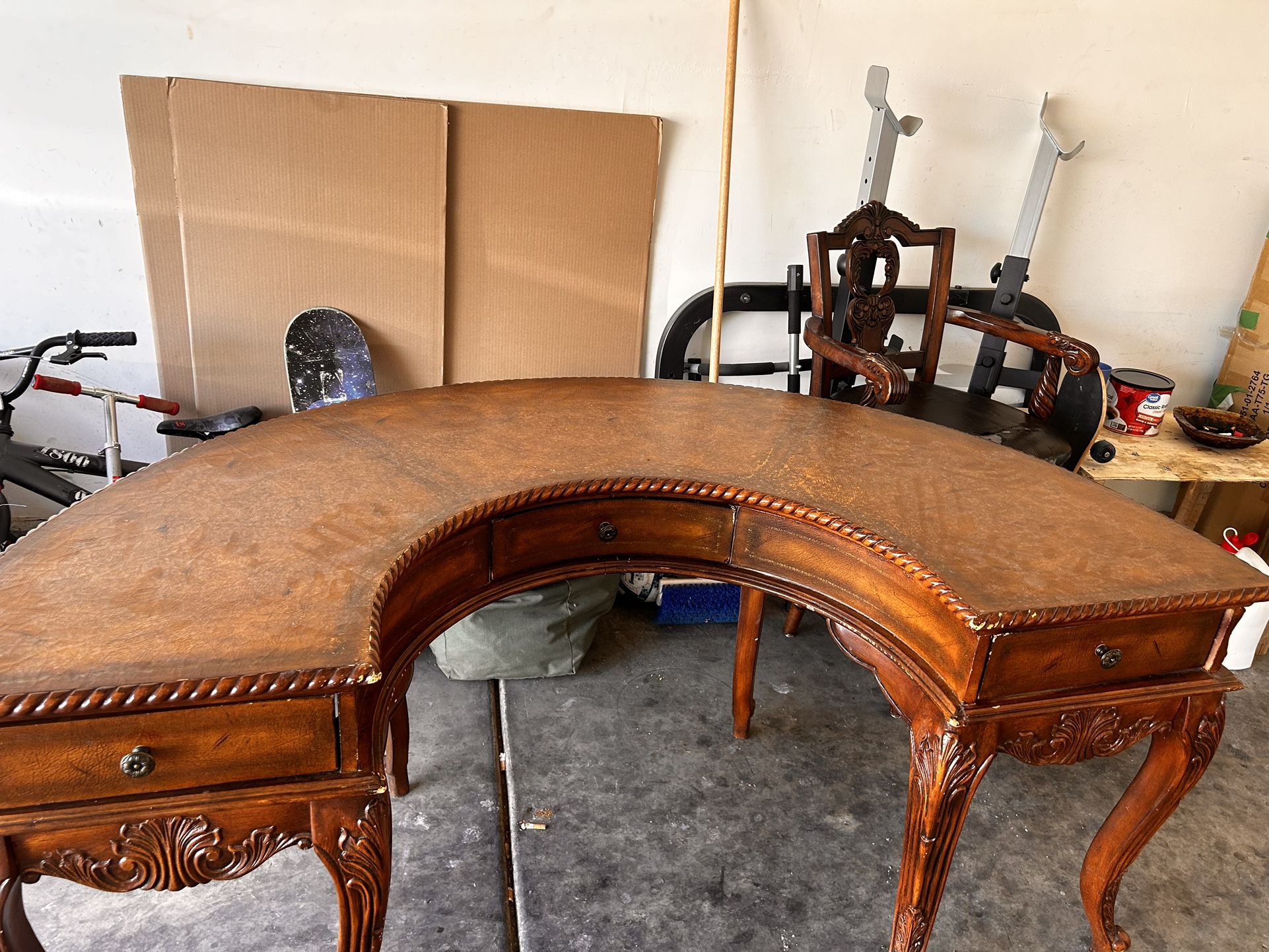 Half Moon Antique Desk for Sale in Enterprise, NV - OfferUp