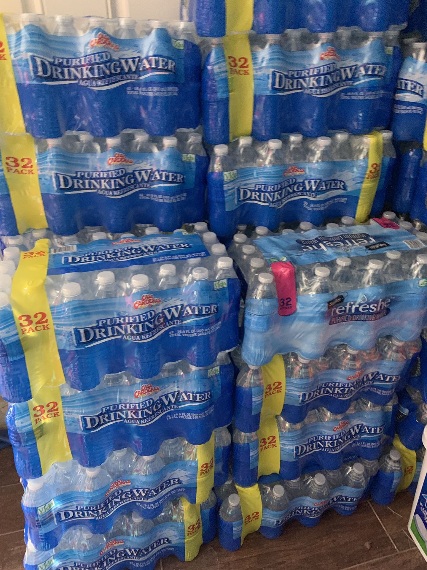 Safeway or Cardenas 32 packs 16.9 oz water 3/each for Sale in San ...