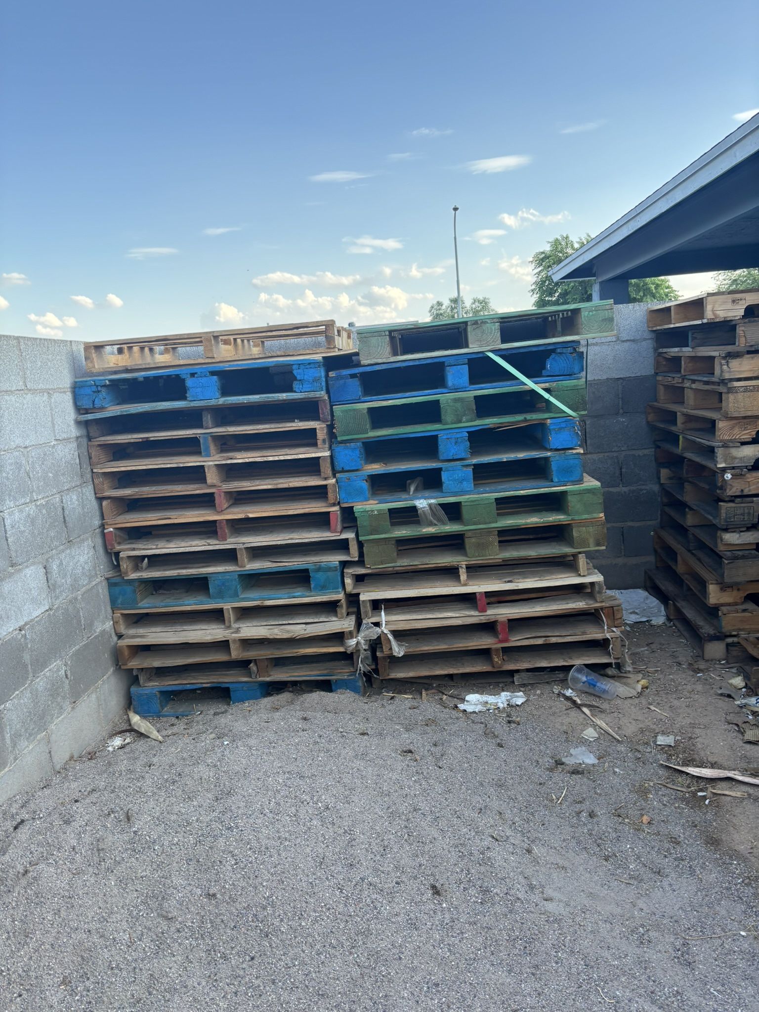 Pallets for Sale in Phoenix, AZ - OfferUp