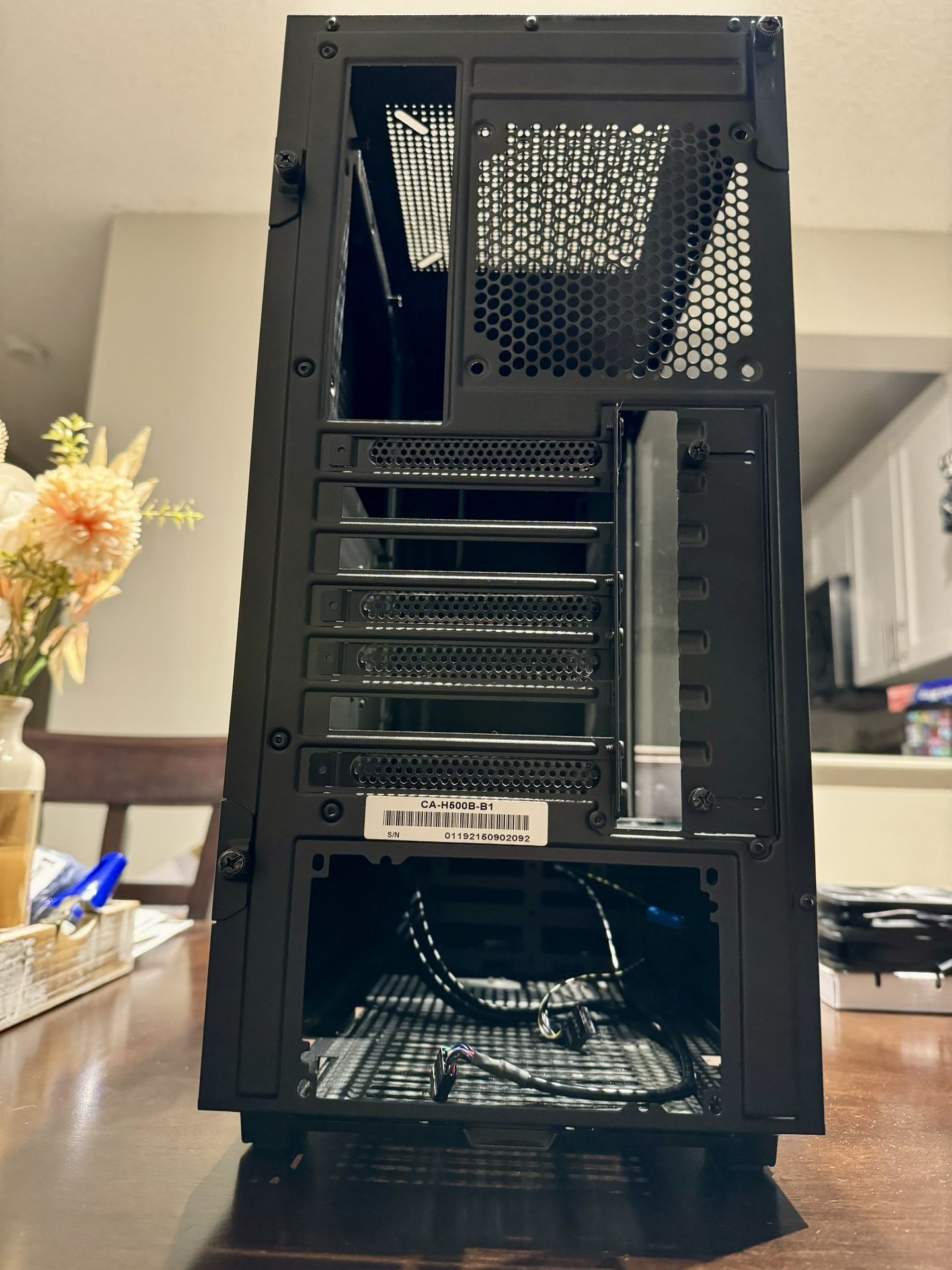 NZXT H500 Mid Tower - Great Condition for Sale in Delray Beach, FL ...