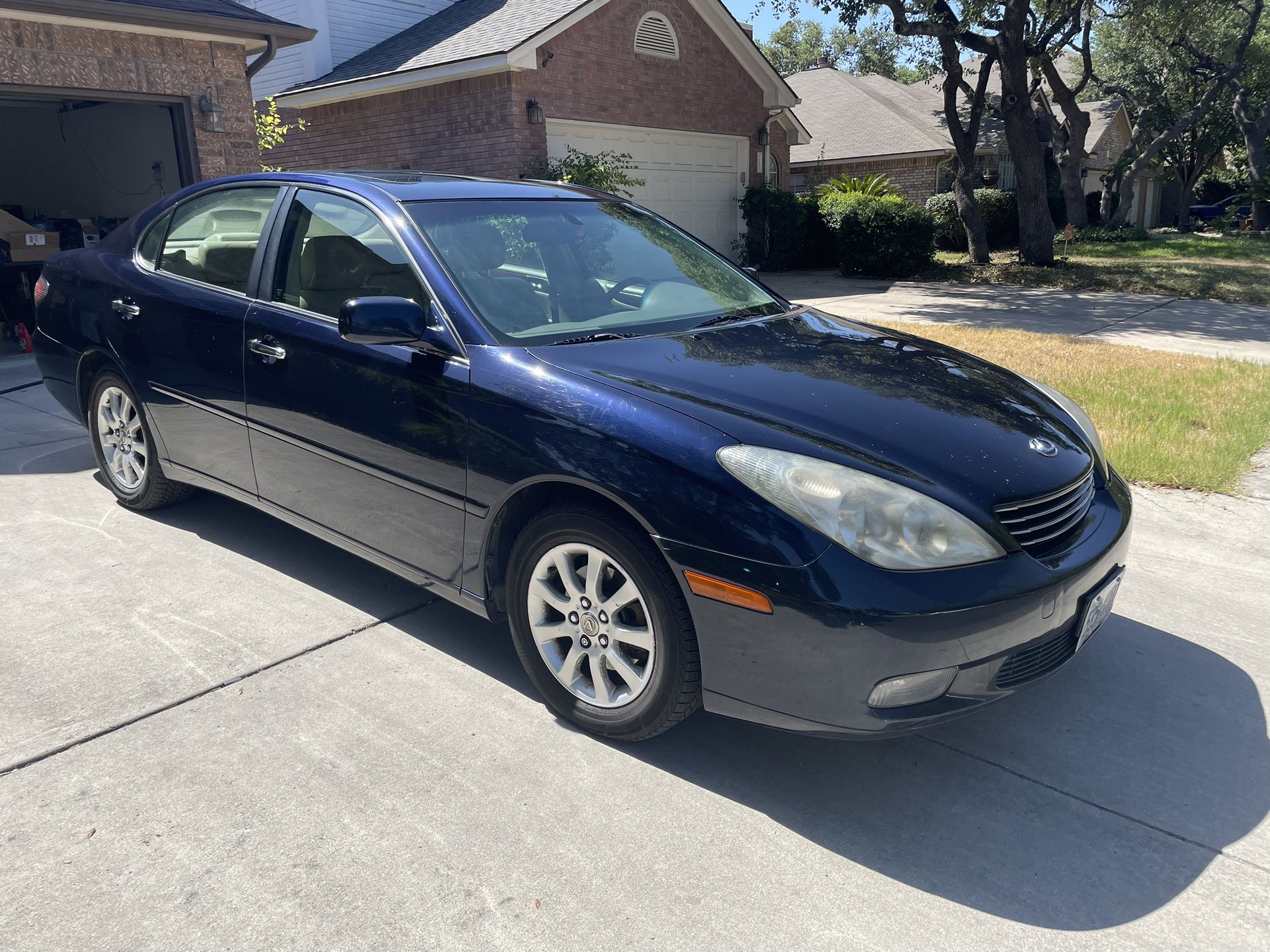 2002 Lexus ES 300 for Sale in San Antonio, TX - OfferUp