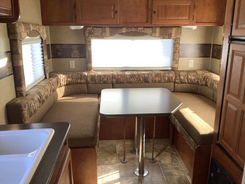 2010 Skyline 2020B for Sale in Costa Mesa, CA - OfferUp