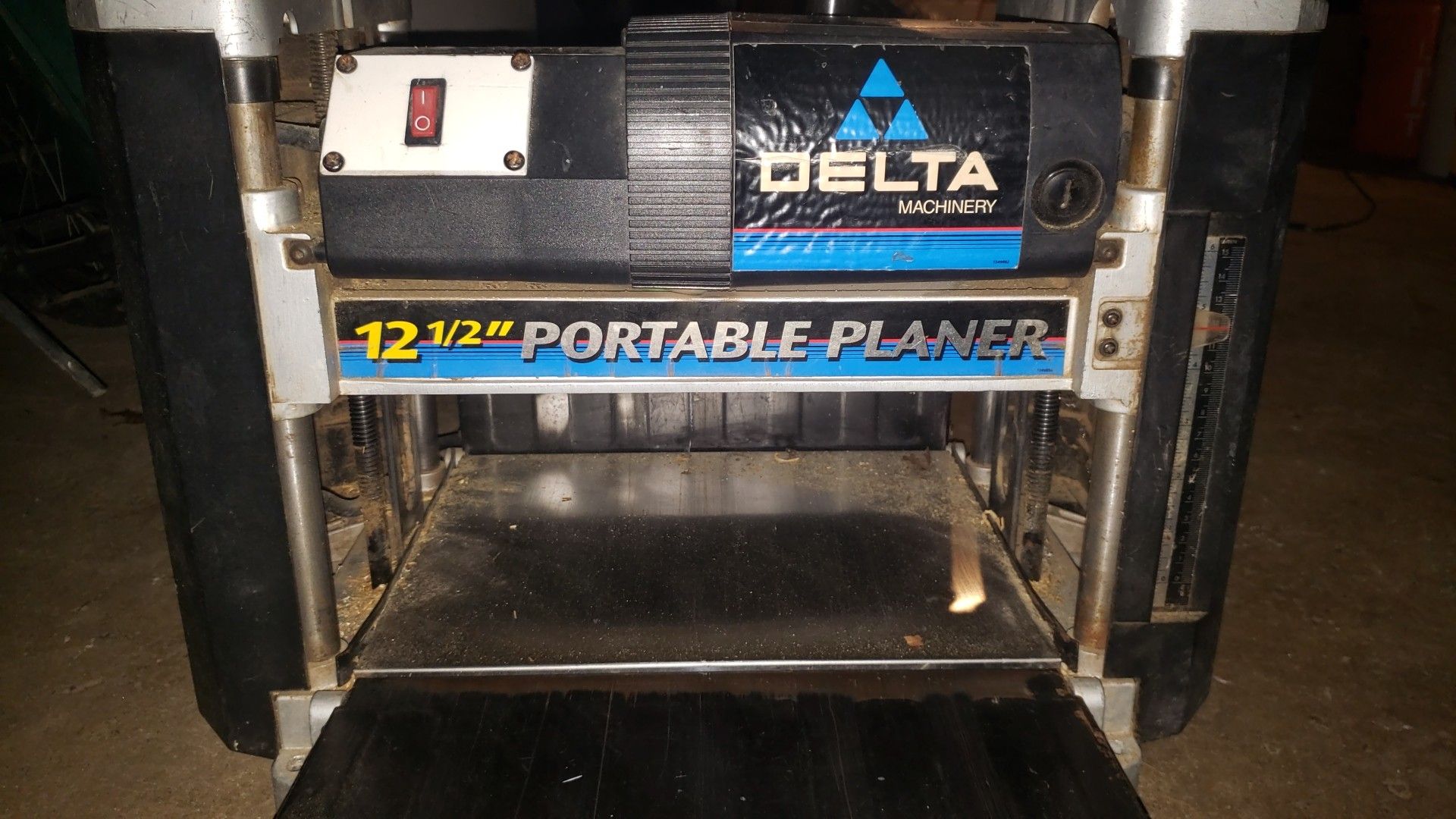 Delta no 22-560 12 1/2" x 6" Planer for Sale in Brookfield, CT - OfferUp