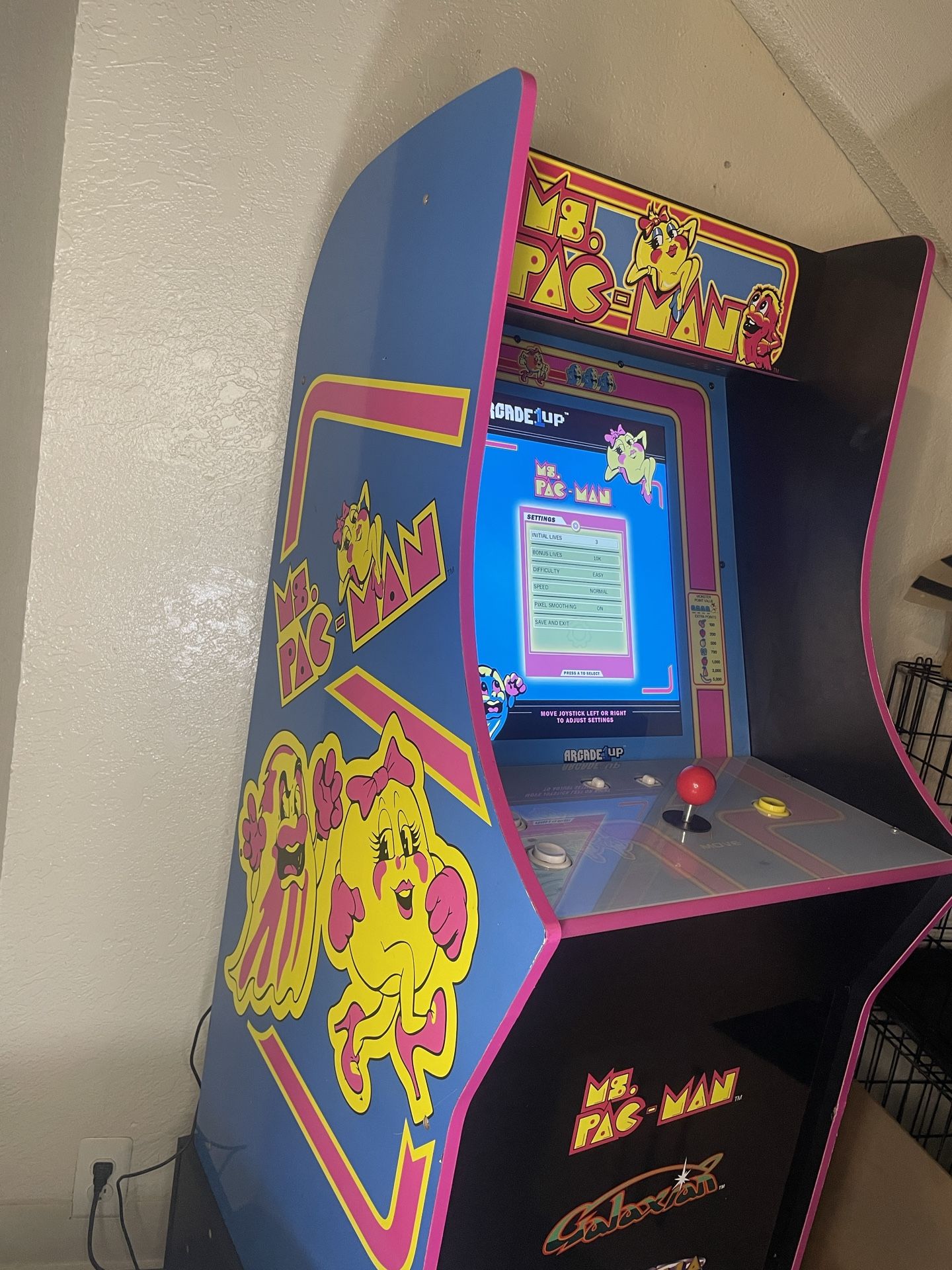 Ms Pac-Man Arcade With Raiser And Stool for Sale in Salinas, CA - OfferUp