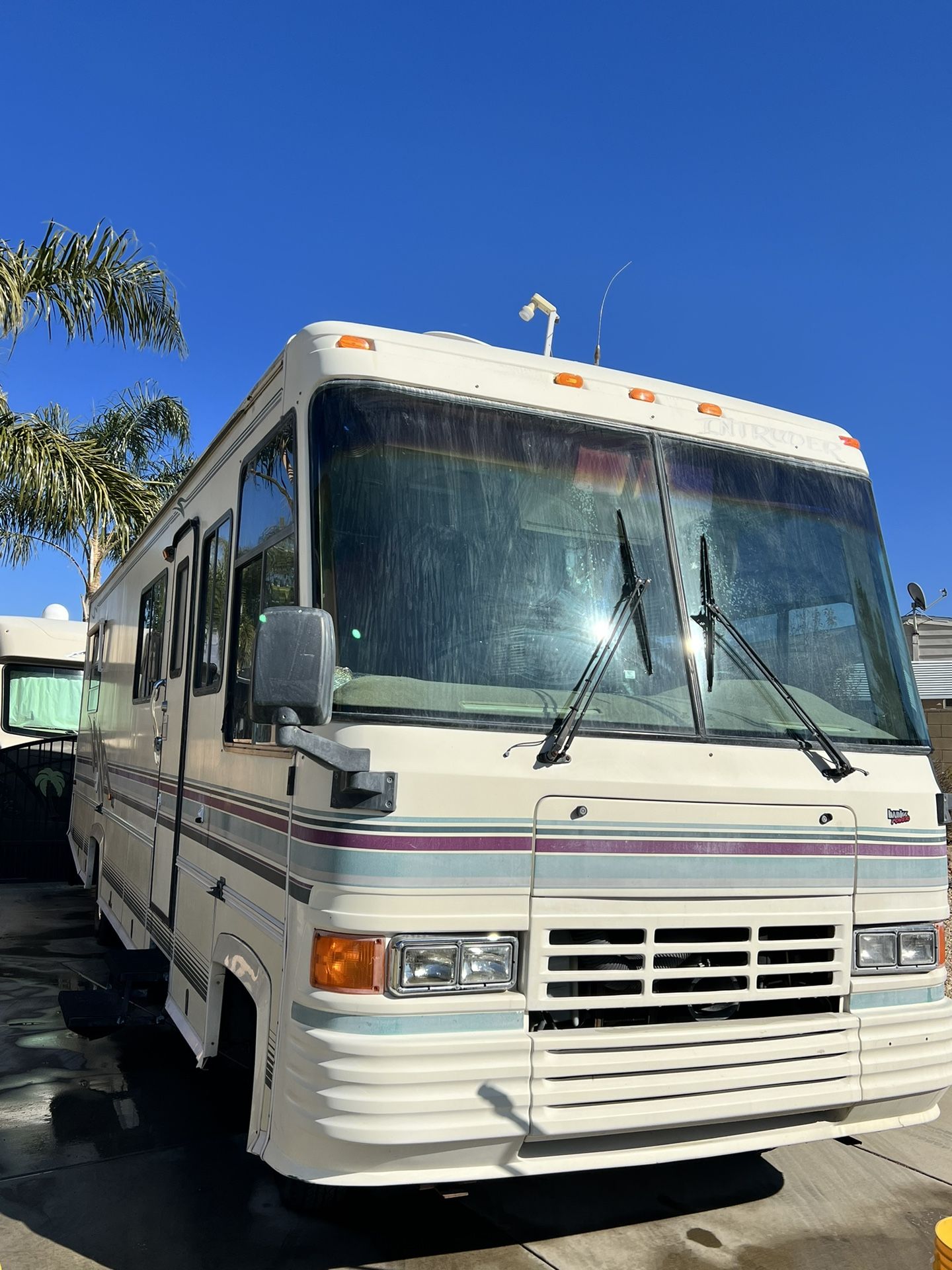 1995 Damon intruder motorhome for Sale in Banning, CA - OfferUp
