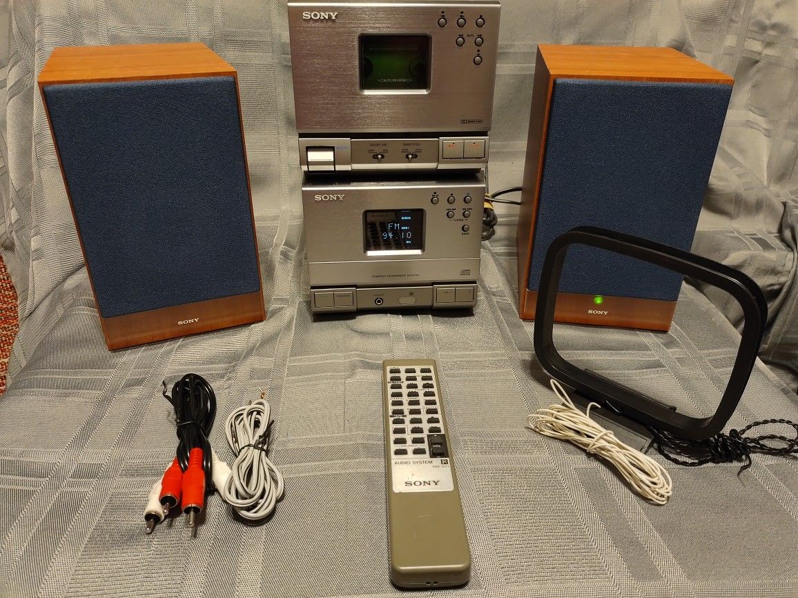 SONY CMT-t11 Compact Stereo System. for Sale in Spanaway, WA - OfferUp