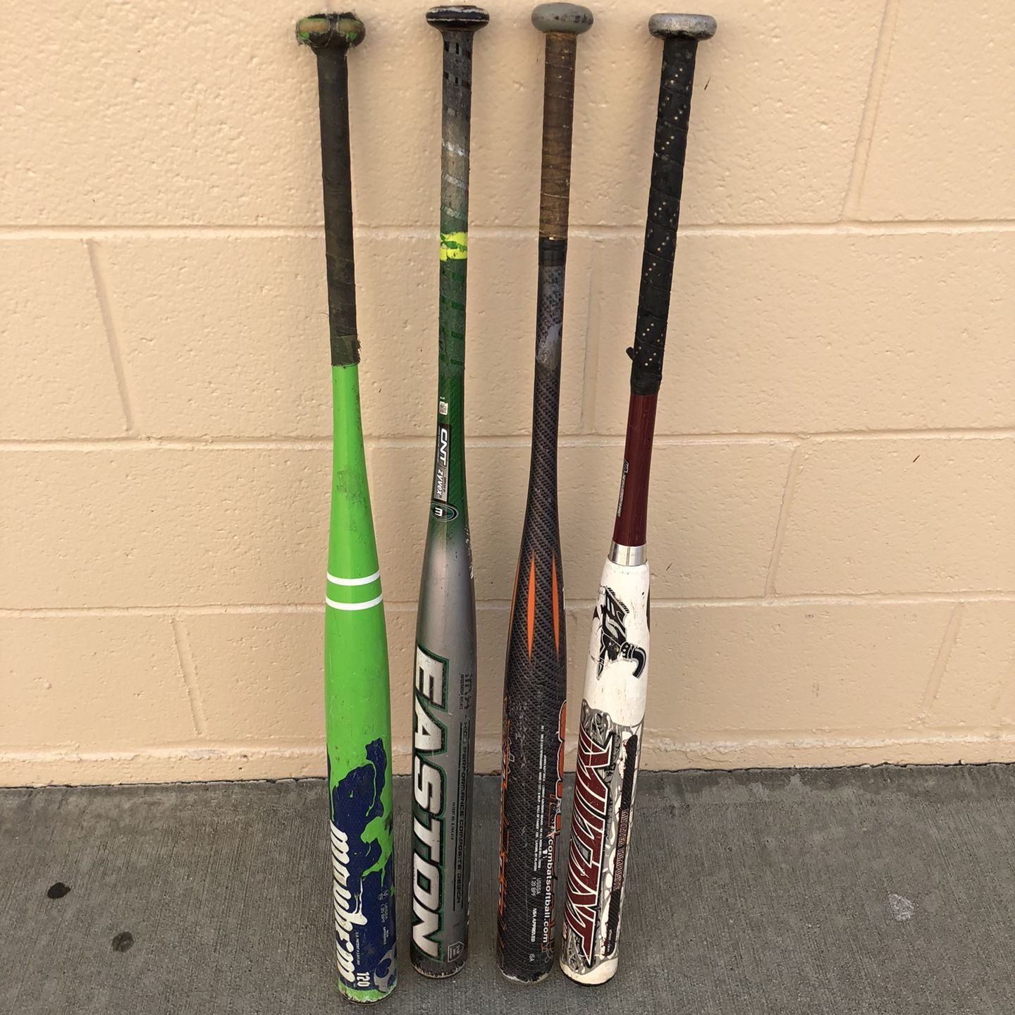 2010 Worth Mutant Softball Bat