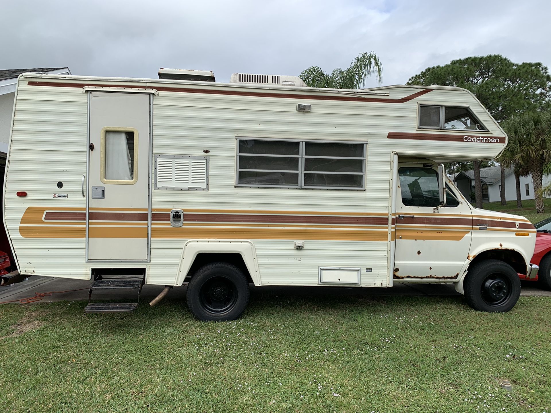 1979 Coachman 20’ RV. 45,135 miles. for Sale in Palm Bay, FL - OfferUp