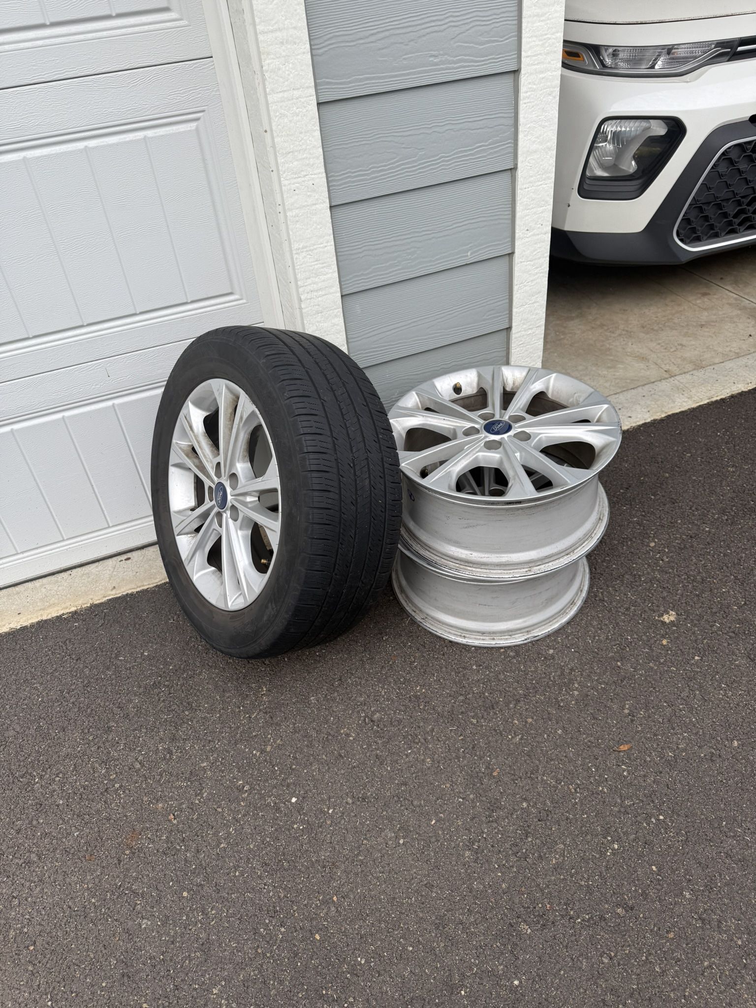 Tires For A 2017 Ford Escape