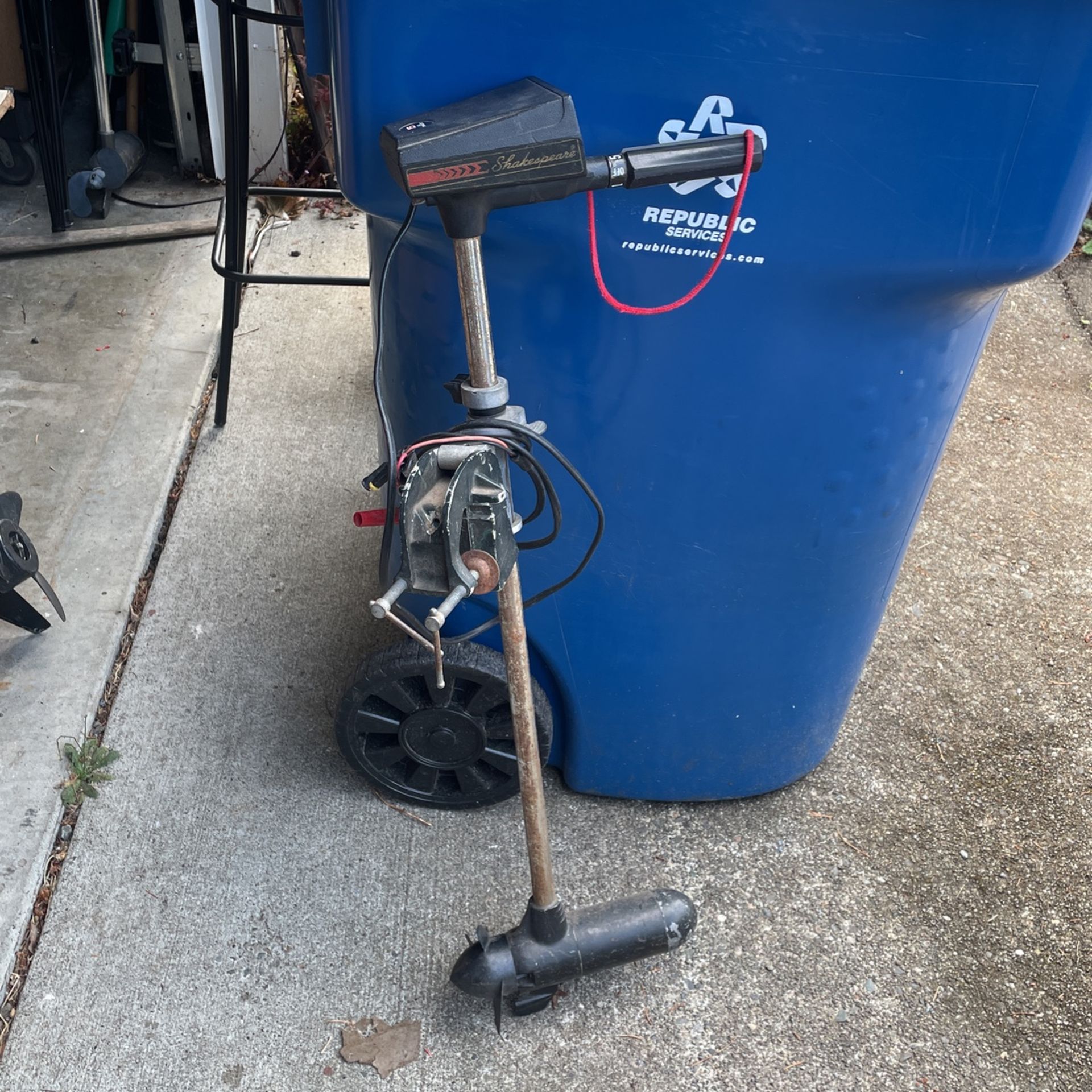 Shakespeare Sigma 15 Five Speed Trolling Motor for Sale in Lynnwood, WA ...