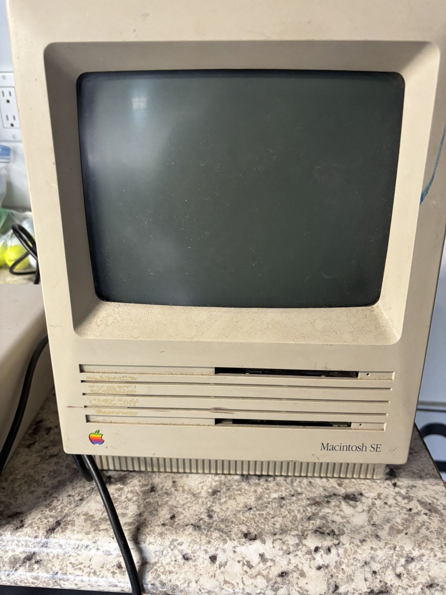 Macintosh SE for Sale in San Clemente, California - OfferUp