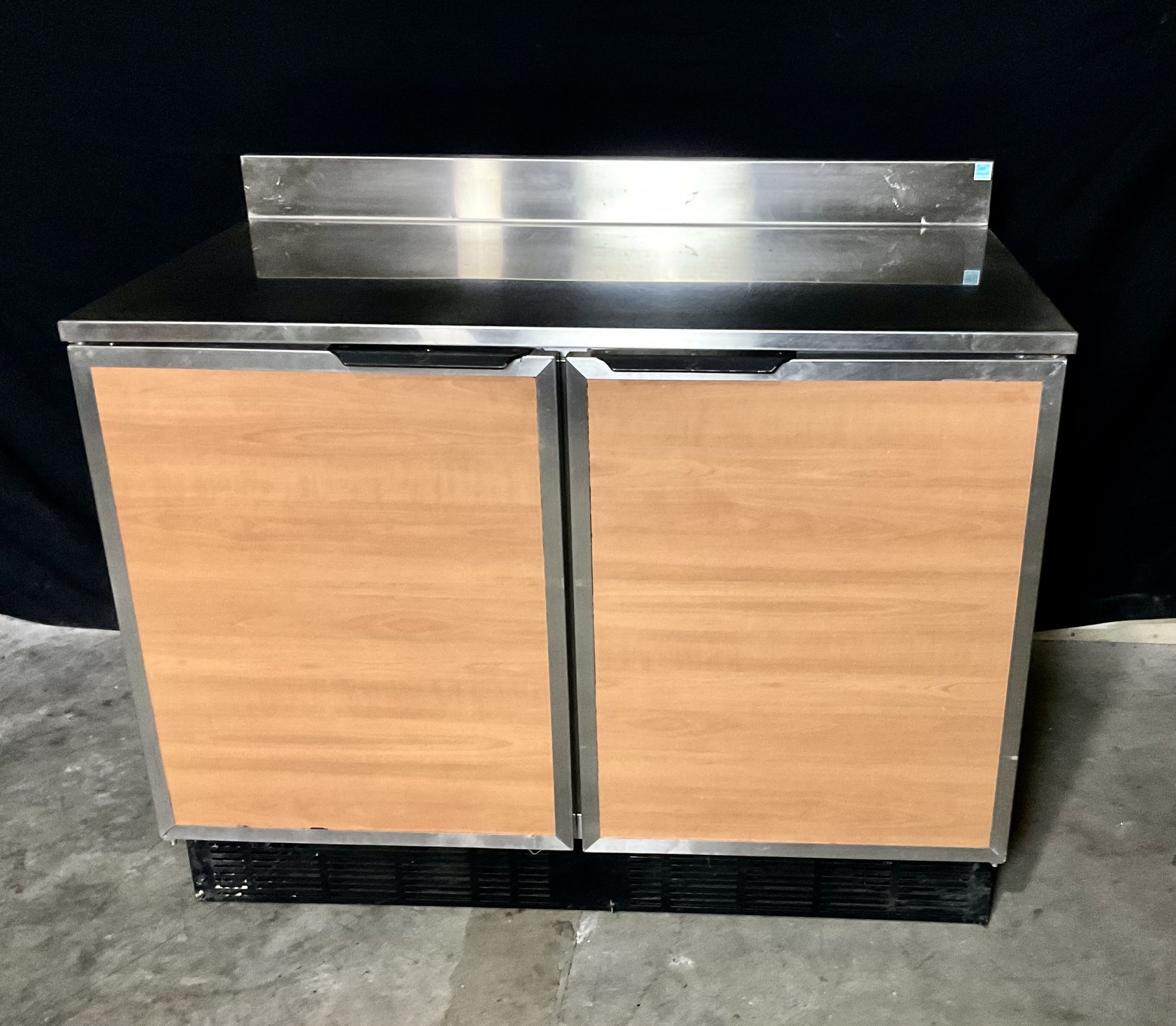 2 Door Worktop Refrigerator for Sale in Las Vegas, NV - OfferUp