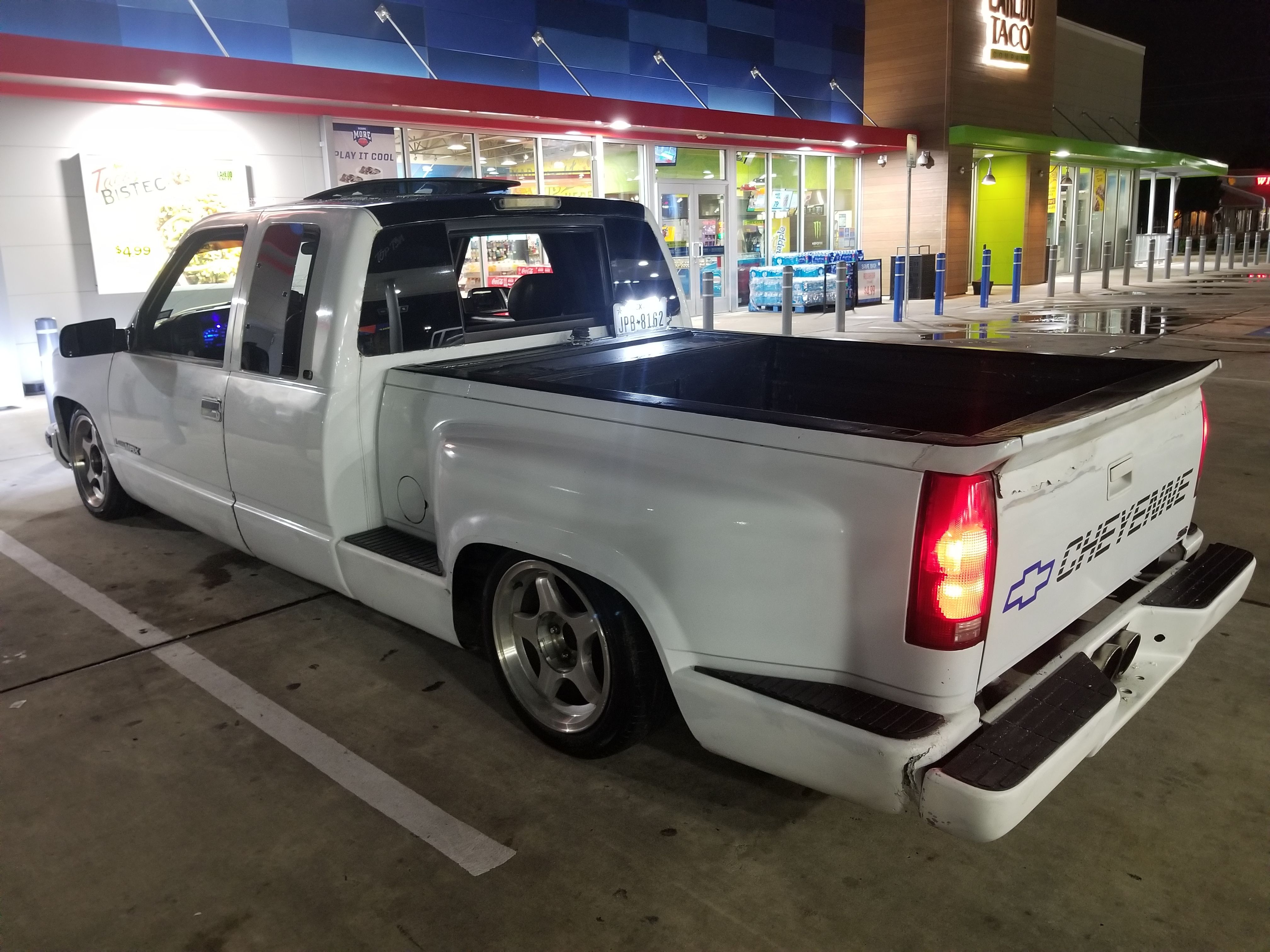97 Obs Chevy ext cab dropped for Sale in Houston, TX - OfferUp