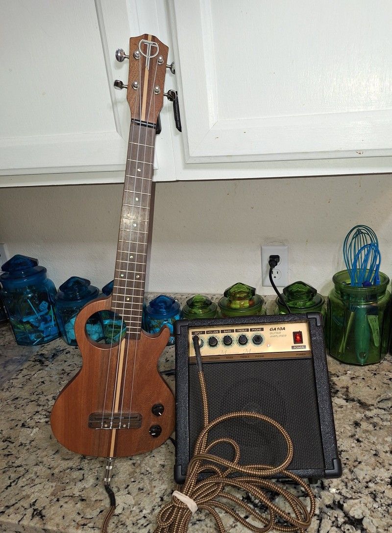 Teton STEU101 Solid Body Electric Tenor Ukulele with Amplifier and ...