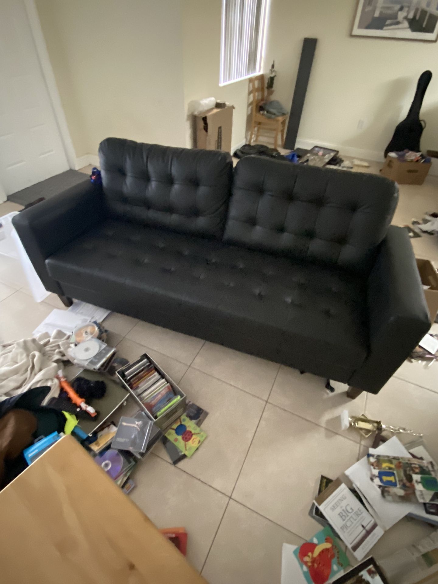 Free Couch for Sale in Miami, FL - OfferUp