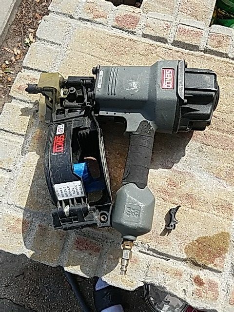 SENCO SCN65 COIL NAILER ROOFING GUN NAIL GUN $350 NEW SELL FOR $100 for ...
