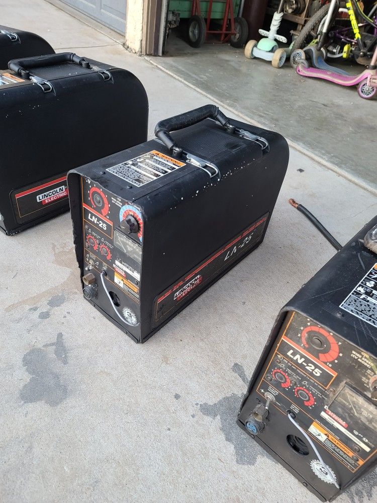 Lincoln LN25 Suitcase Welder Ln-25 for Sale in Riverside, CA - OfferUp