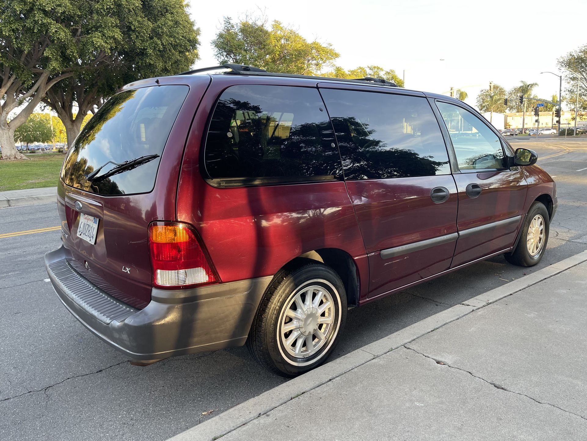 2000 Ford Windstar for Sale in Costa Mesa, CA - OfferUp