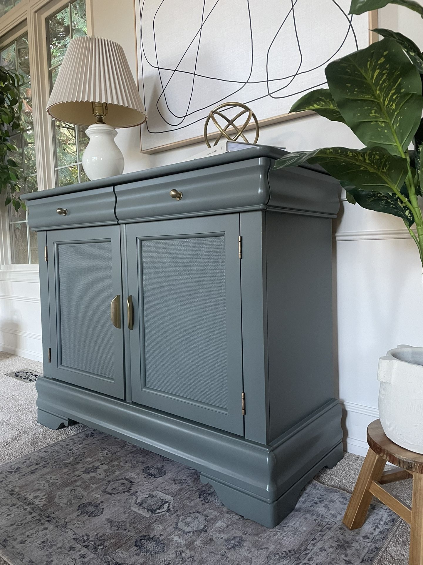 Newly Refinished Broyhill Sideboard for Sale in Renton, WA - OfferUp