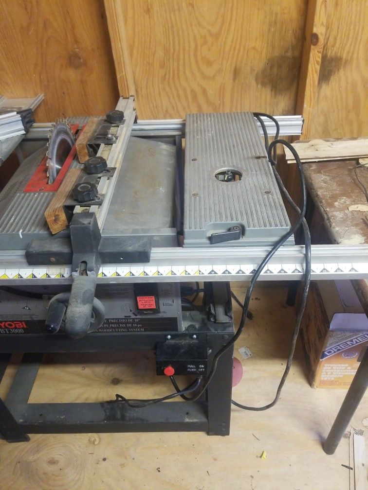 Ryobi BT3000 Bandsaw for Sale in San Antonio, TX - OfferUp
