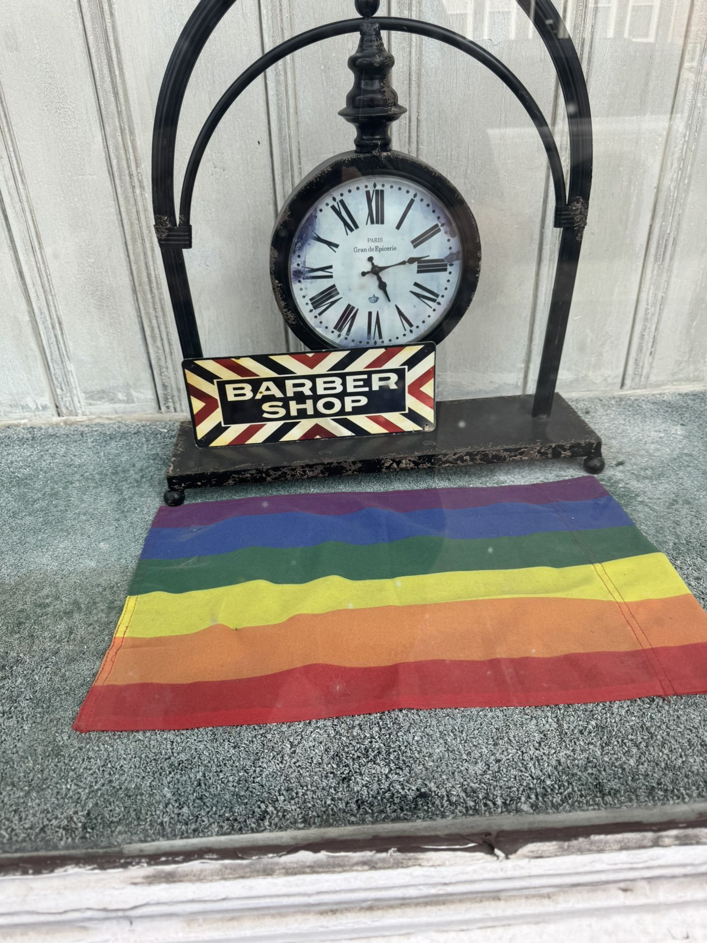 Old style clock, including Barbershop sign and flag only $75 for Sale ...