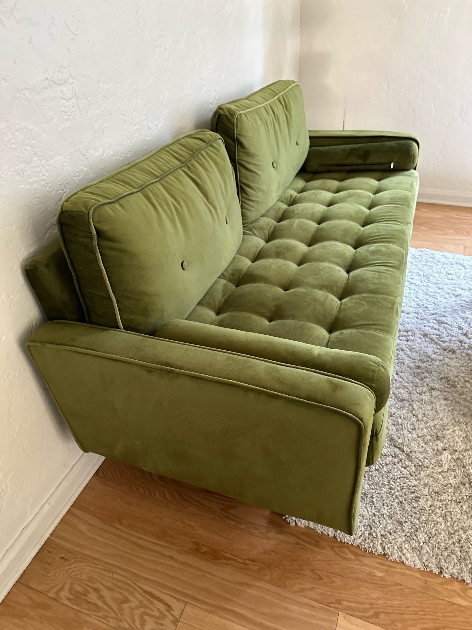 Gently Used Couch In Great Condition! for Sale in Portland, OR - OfferUp