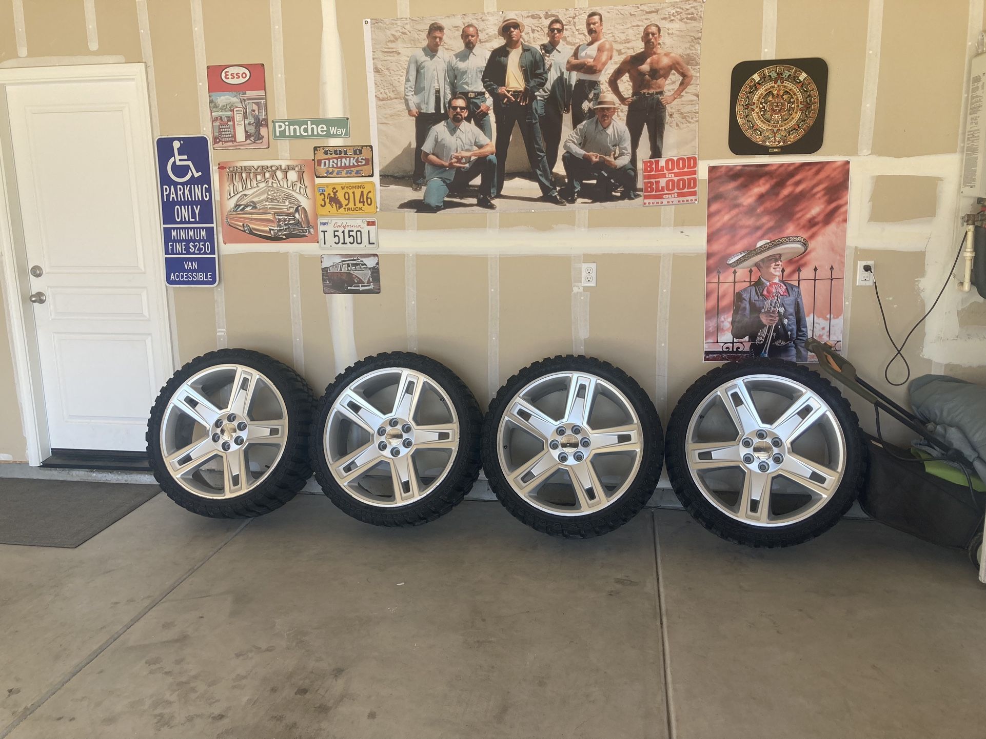 Texas Carbon Reps 24s for Sale in Fresno, CA - OfferUp