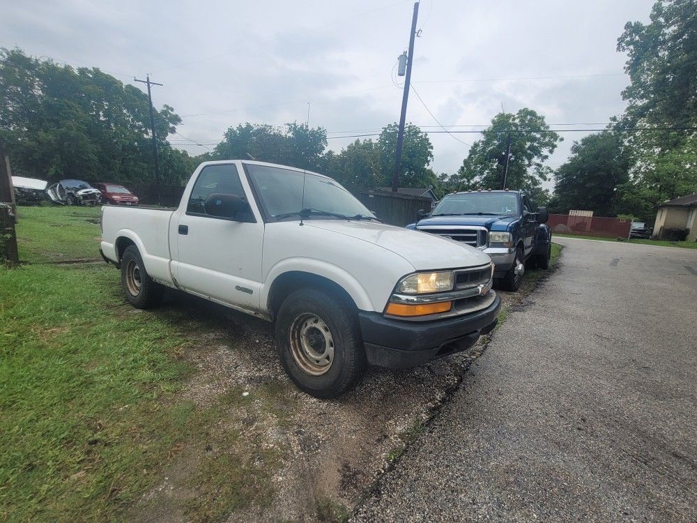 2002 Chevrolet S-10 for Sale in Houston, TX - OfferUp